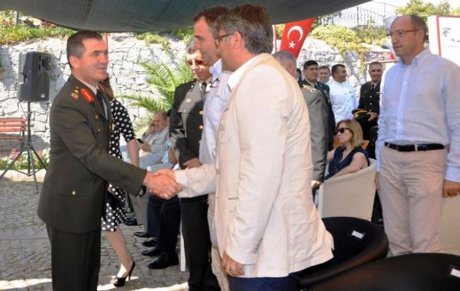 Albay Mehmet Canlı Görevini Büyük Bir Gururla Albay Aydın Nazlı'ya ...